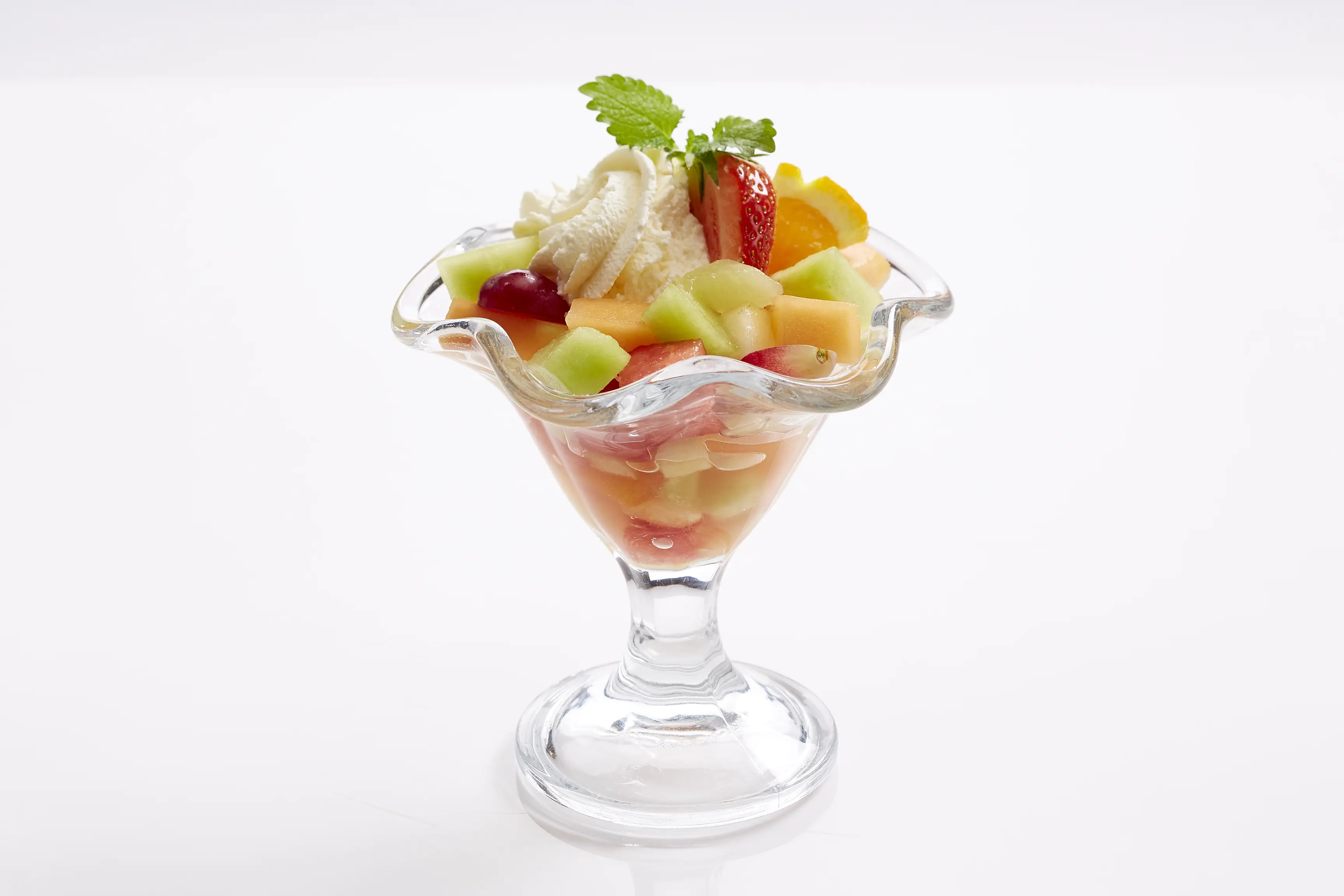Fruktsalat Med Pisket Krem